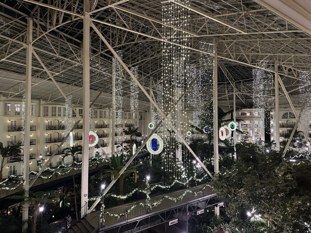 Celebrate The Holiday Season At Gaylord Opryland